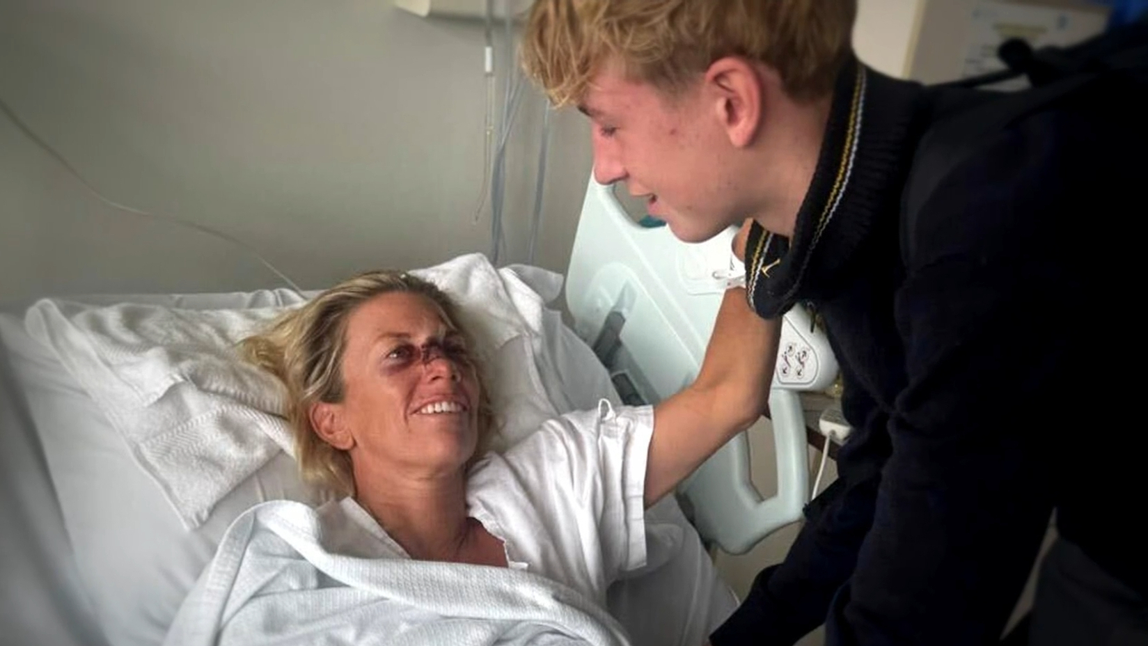 Mum uses boxing background to fight off disgraced celebrity dentist
