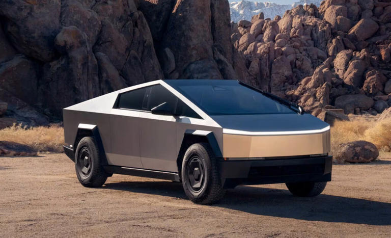 Tesla owners furious after FSD transfer rules change again