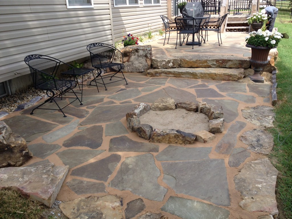 Outdoor fire pit ideas your family will love