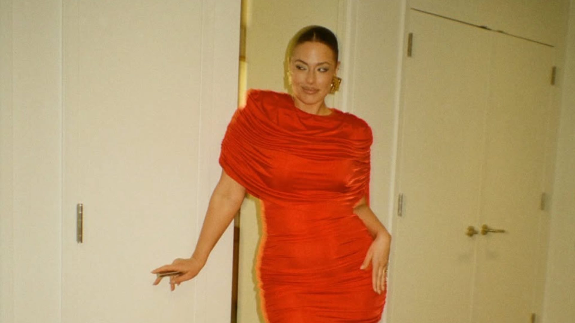 "Too fat": Criticized for her curves, this plus-size model reignites ...