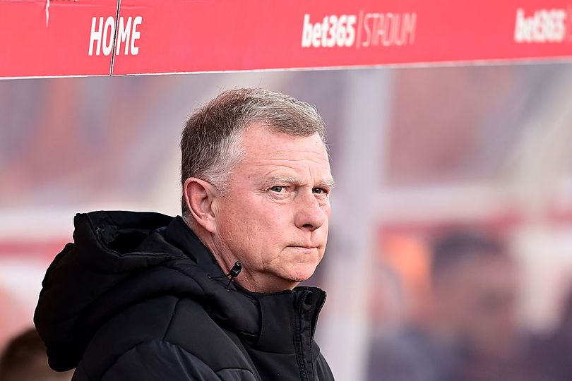 Stoke City's 42-man professional squad in full as EFL confirms retained ...