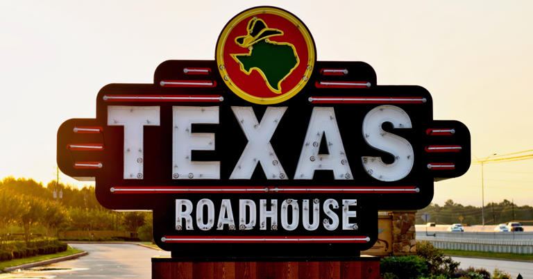 10 formerly popular chain restaurants diners say have gone downhill