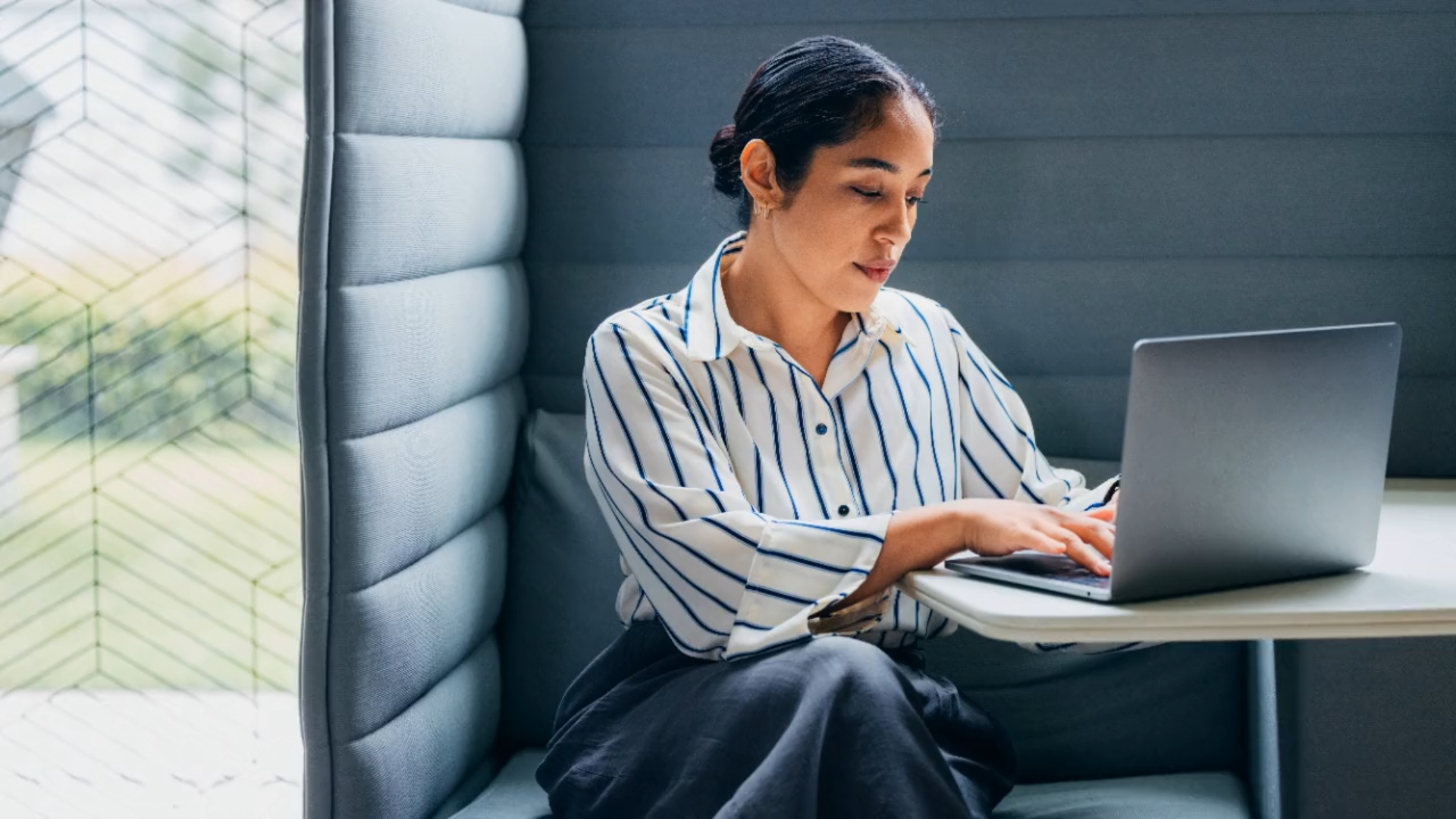 How to stay competitive in the job market as AI continues to evolve