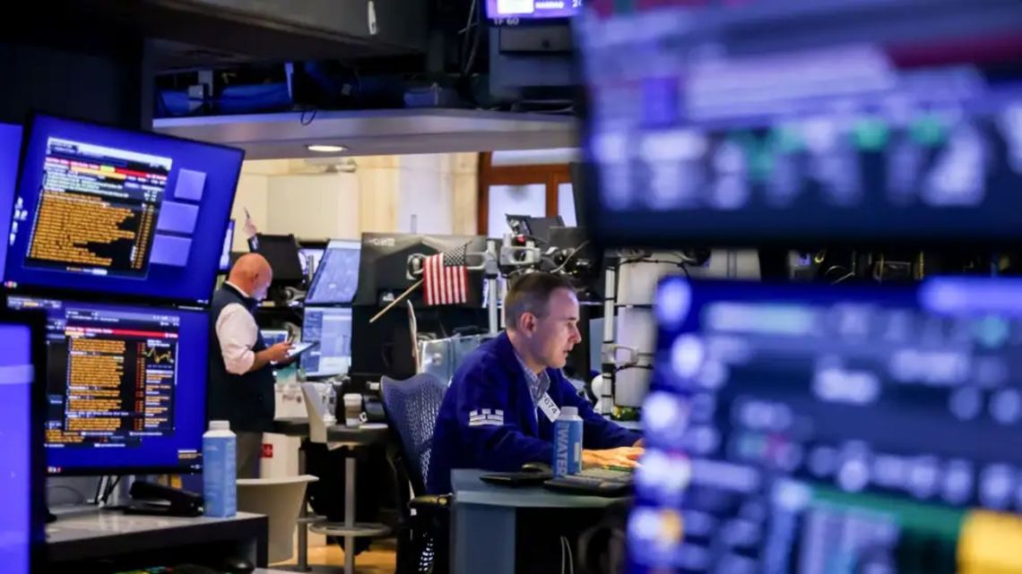 El riesgo país cae a 494 puntos básicos en una jornada marcada por un ...