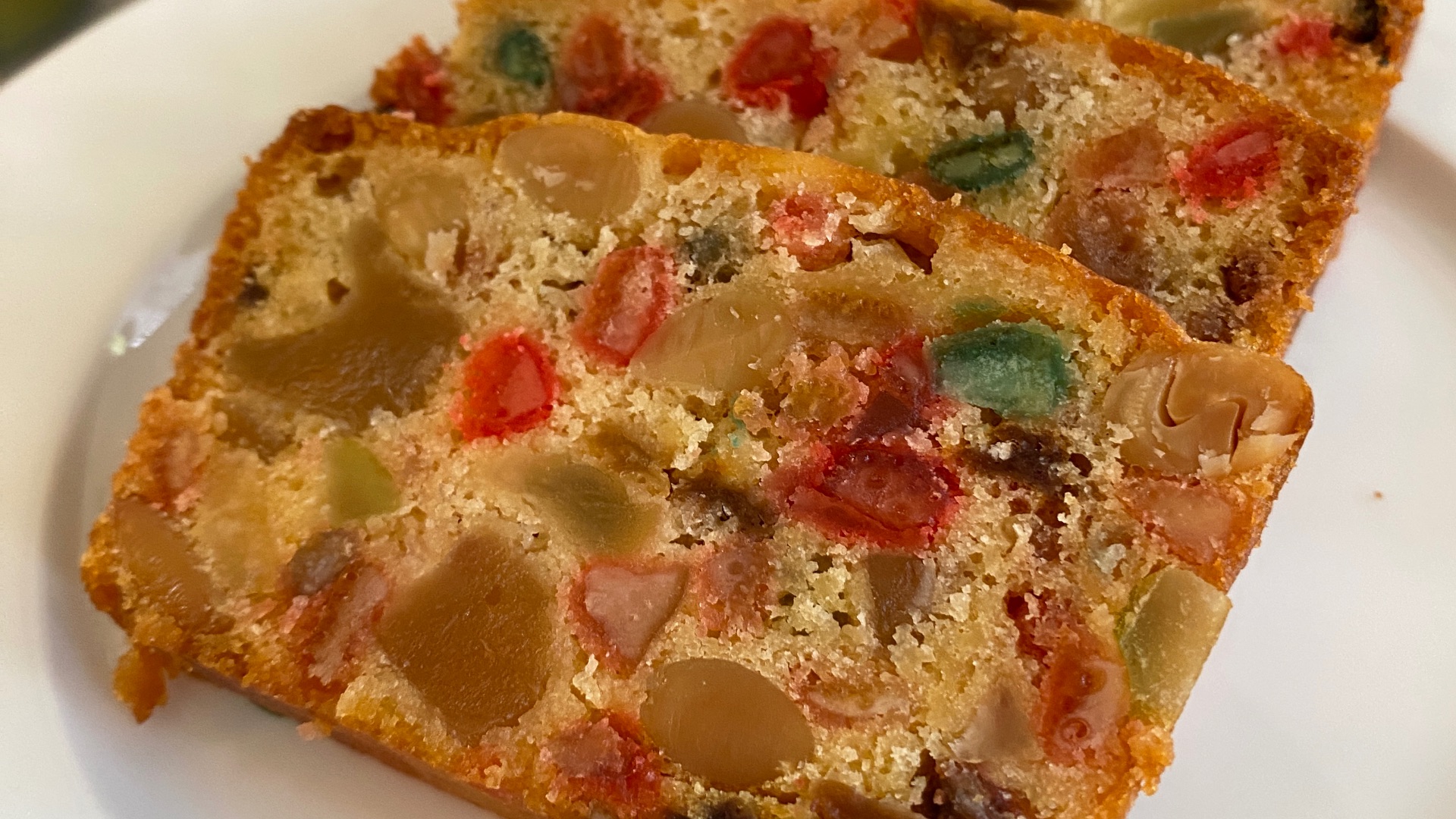 10 desserts people actually hate & 10 everyone loves