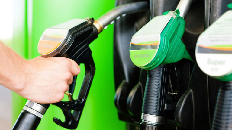 Fuel prices remain stubbornly high due to Iran war, but BP profits have ...
