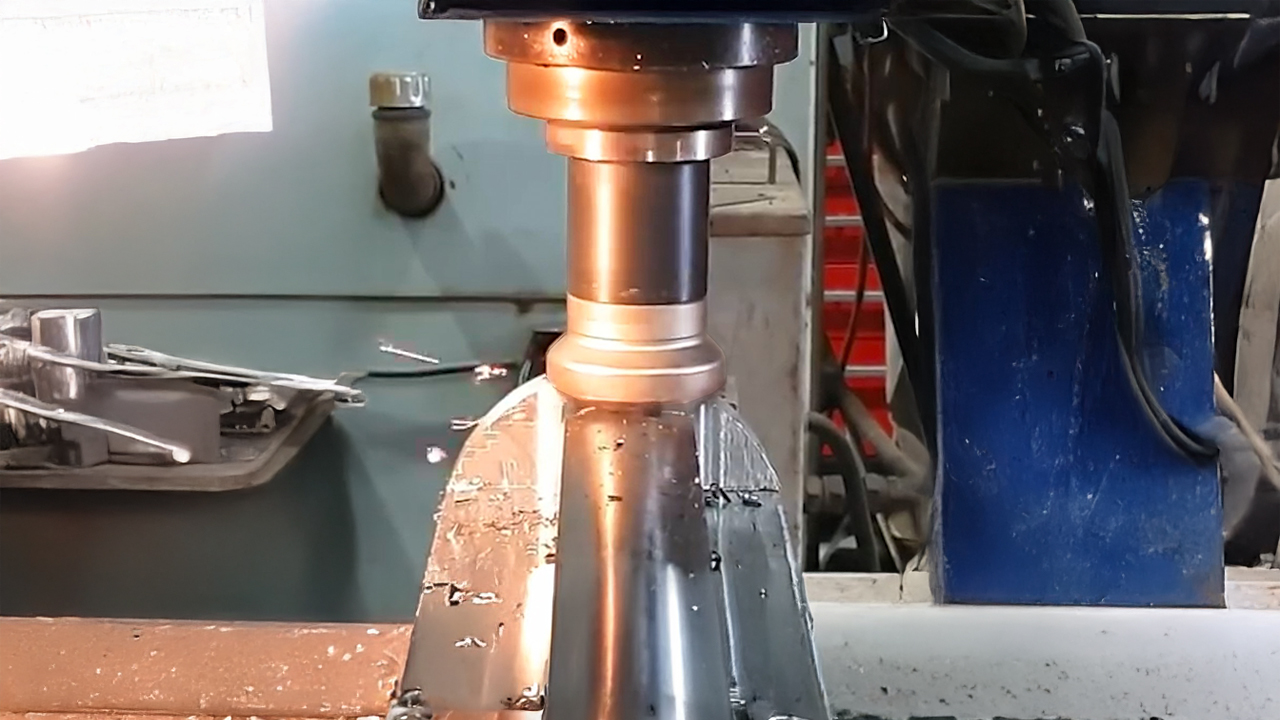 How to build a giant shop‑made boring bar
