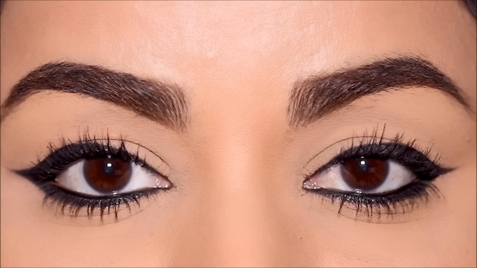 Why this is your easiest eyeliner trick ever