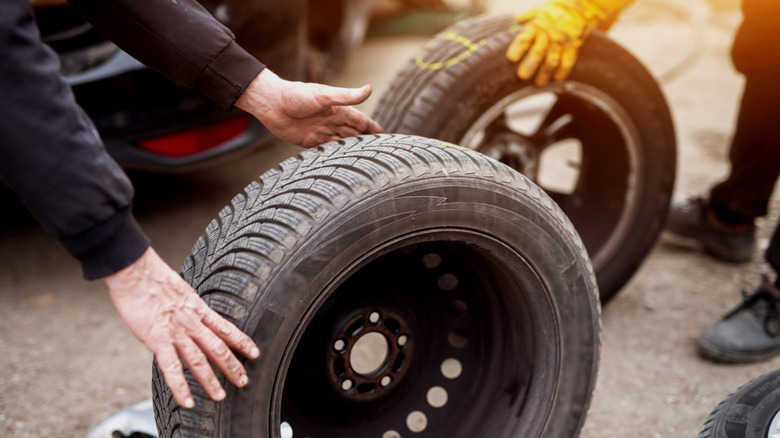10 expert tips for buying new car tires