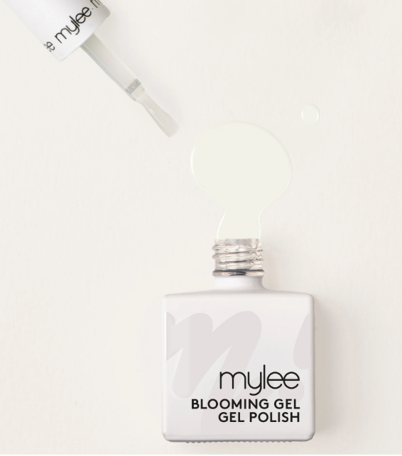 Tendance manucure été 2026 : qu'est-ce que le blooming gel japonais
