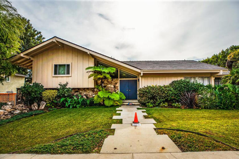 LA City Council declares the 'Brady Bunch' house a historic landmark