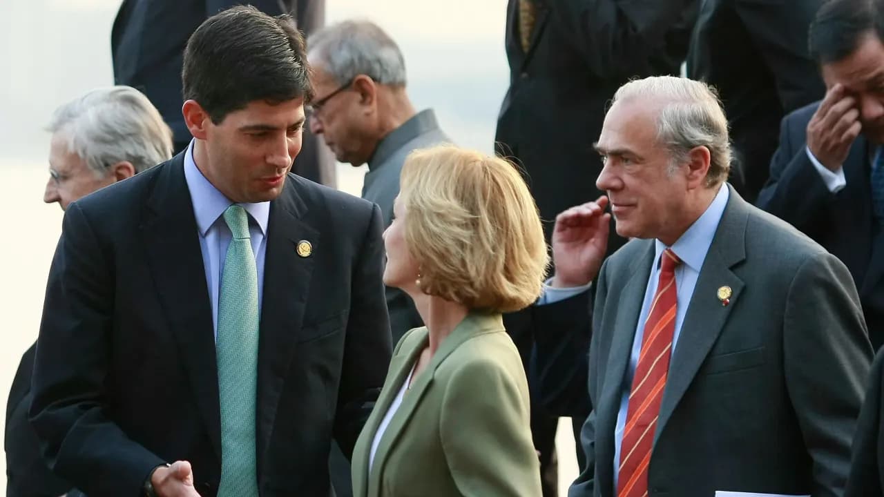 White House officially nominates Kevin Warsh as Fed chair, Senate ...