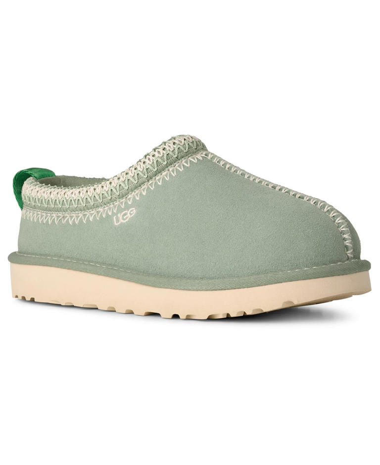 You’ll want to wear these comfy spring shoes all season long