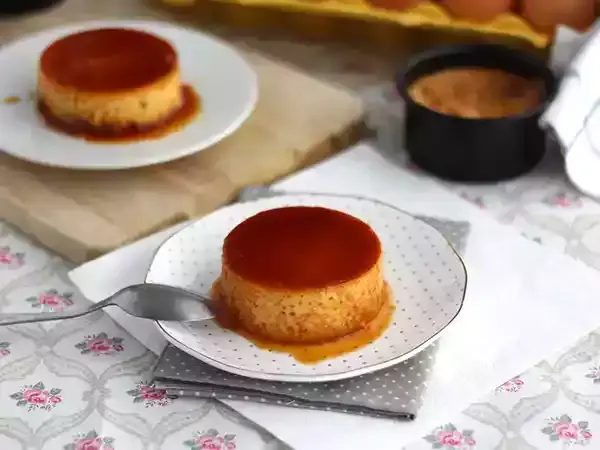 Flan de leche condensada con caramelo