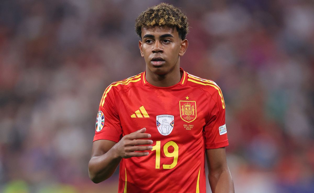 Spain defender Alejandro Balde ruled out of 2026 Finalissima against ...