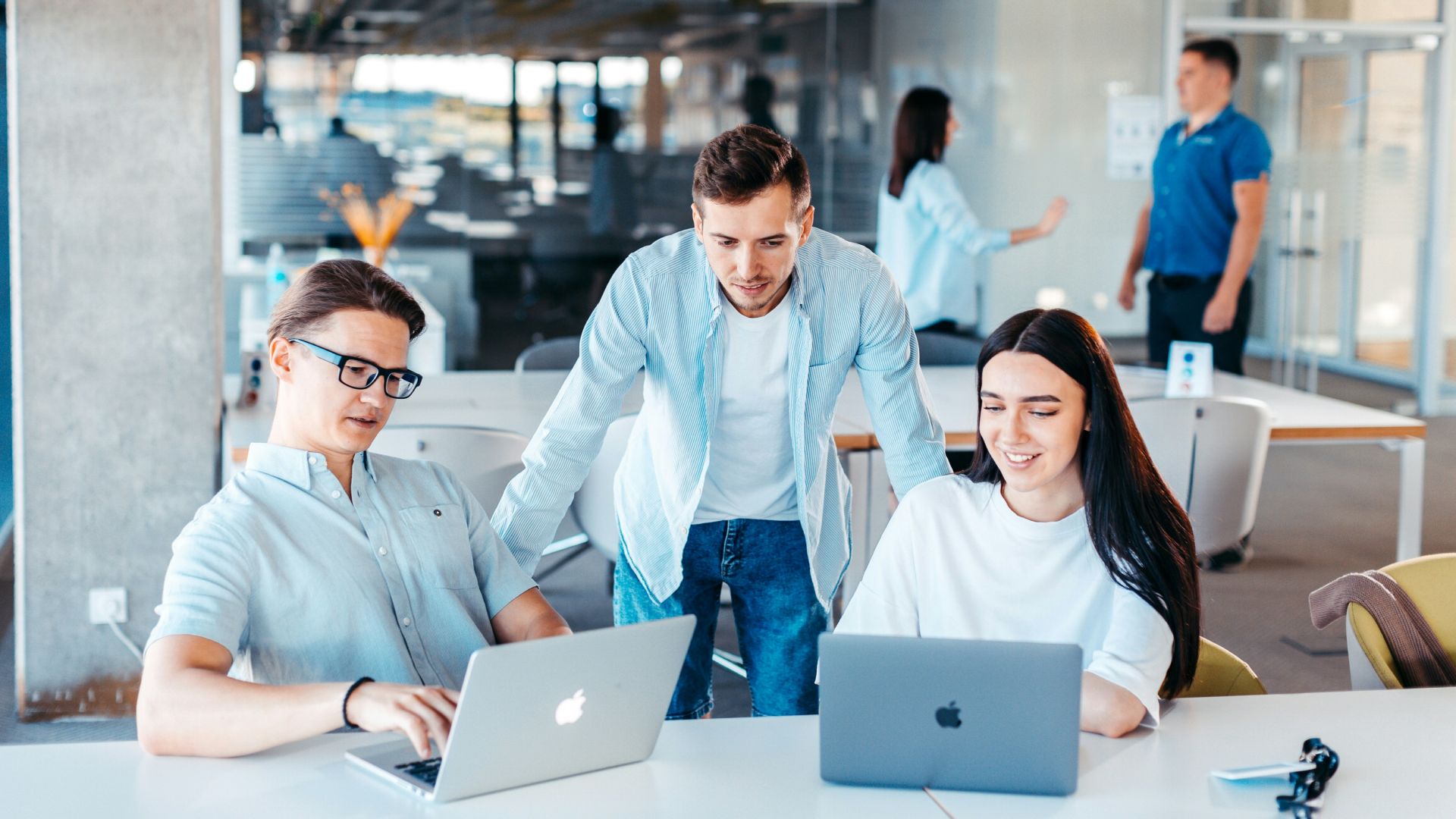 20 career skills nobody teaches that decide your salary anyway