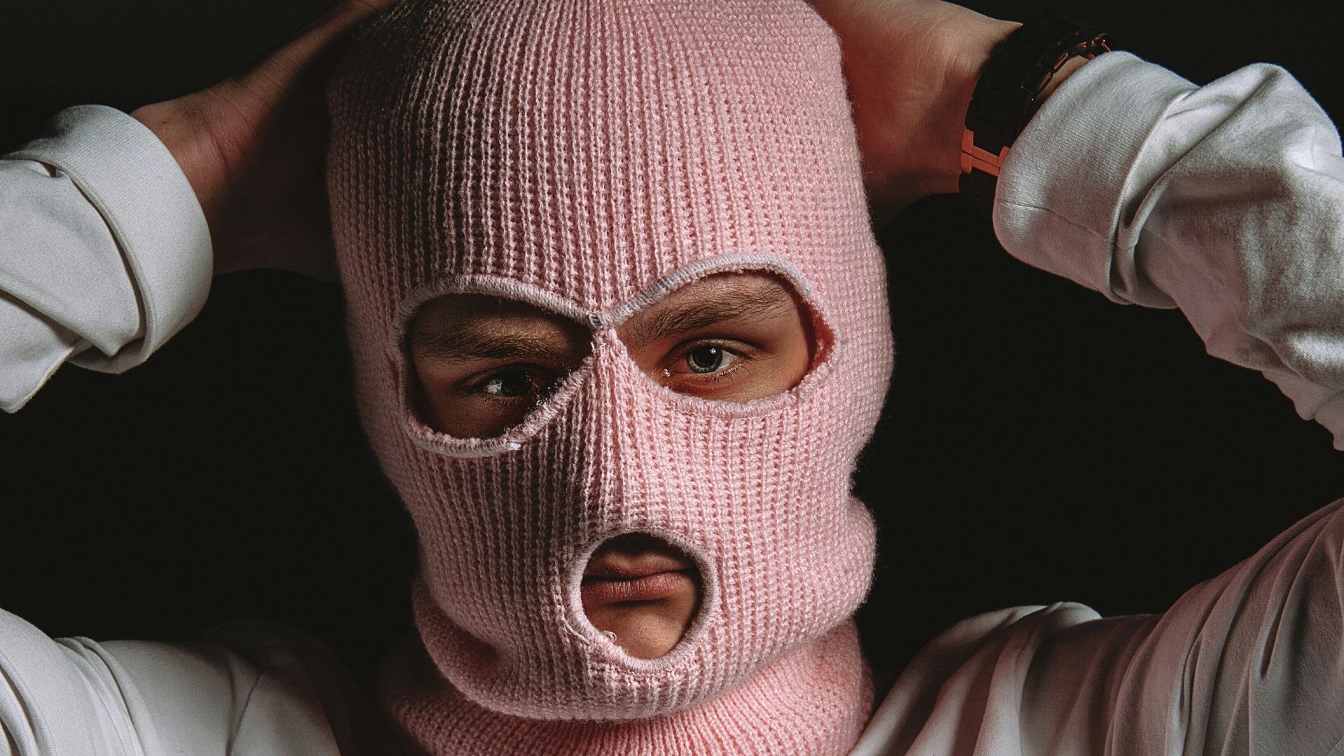 20 things people wear to look dangerous
