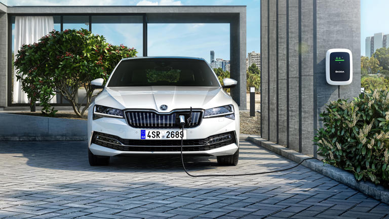 2026 Skoda Superb PHEV priced, becomes Australia's cheapest plug-in ...