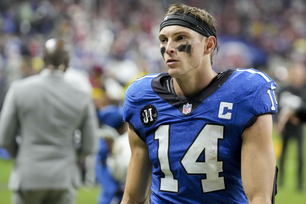 'Fire Chris Ballard': Indianapolis Colts fans want GM Chris Ballard ...