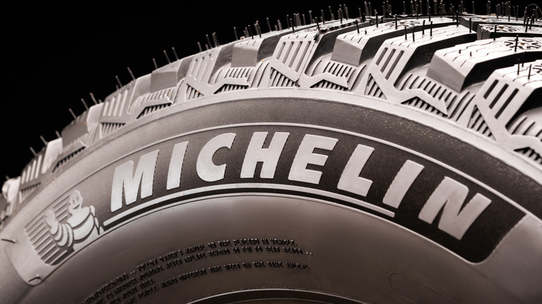 10 expert tips for buying new car tires