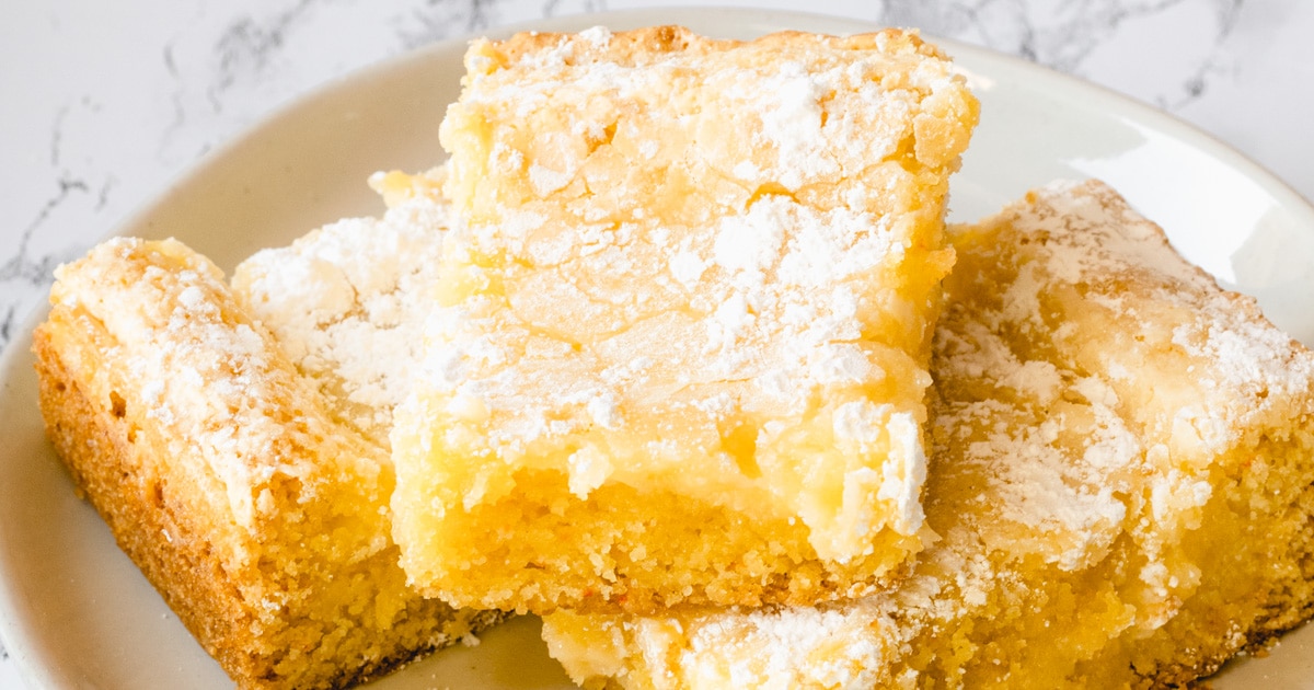 17 sheet cakes and bite-sized treats for easy entertaining