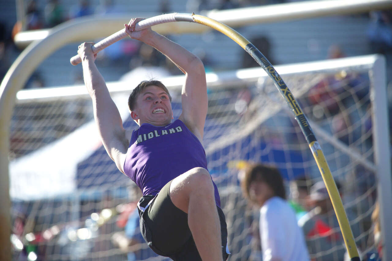 Midland High’s Peugh excels in pole vault after overcoming injury