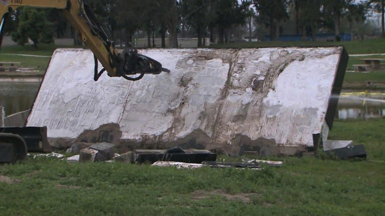 Crews tear down unfinished Orange County memorial for Vietnam War ...