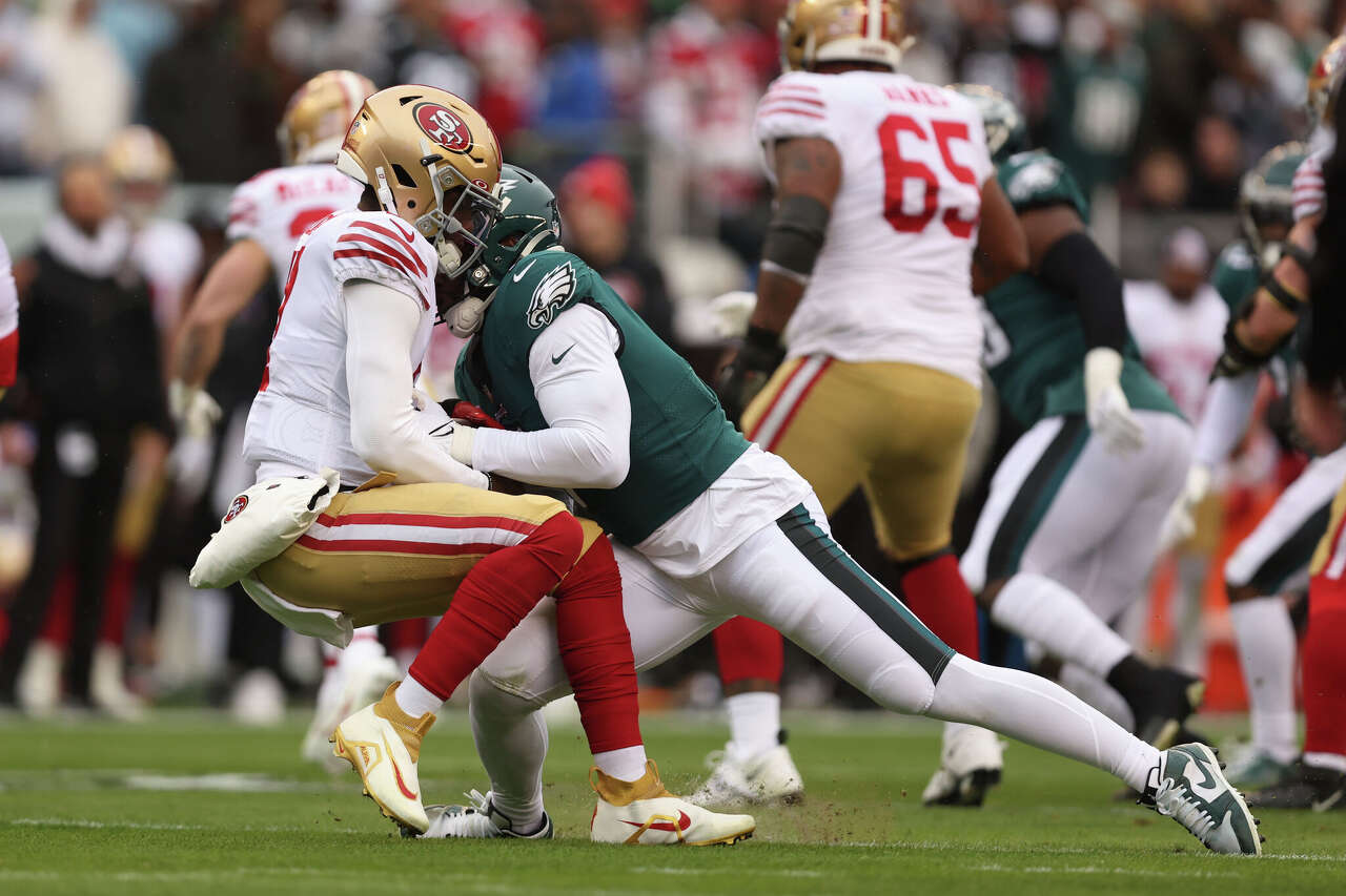 Ex-49ers QB says he suffered 2 concussions, brain bleed from Eagles ...