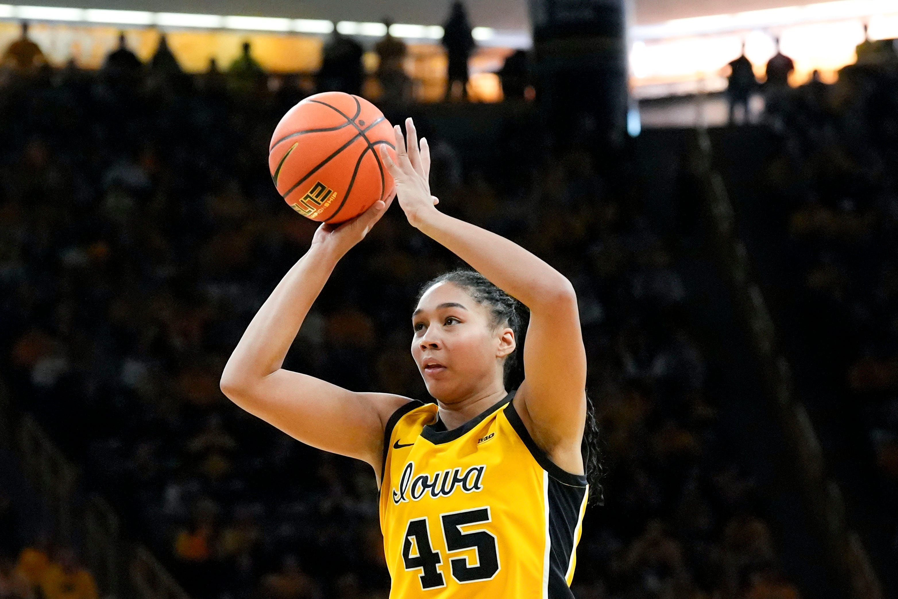 Iowa women's basketball updates Hannah Stuelke injury status