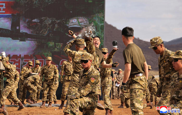 N Korean army marks Sniper's Day