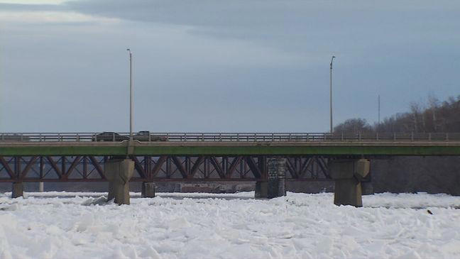 Mainers stay alert for ice jams, flooding as storm rolls through state