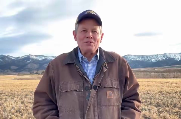 MAGA senator makes dramatic move as party fears rout