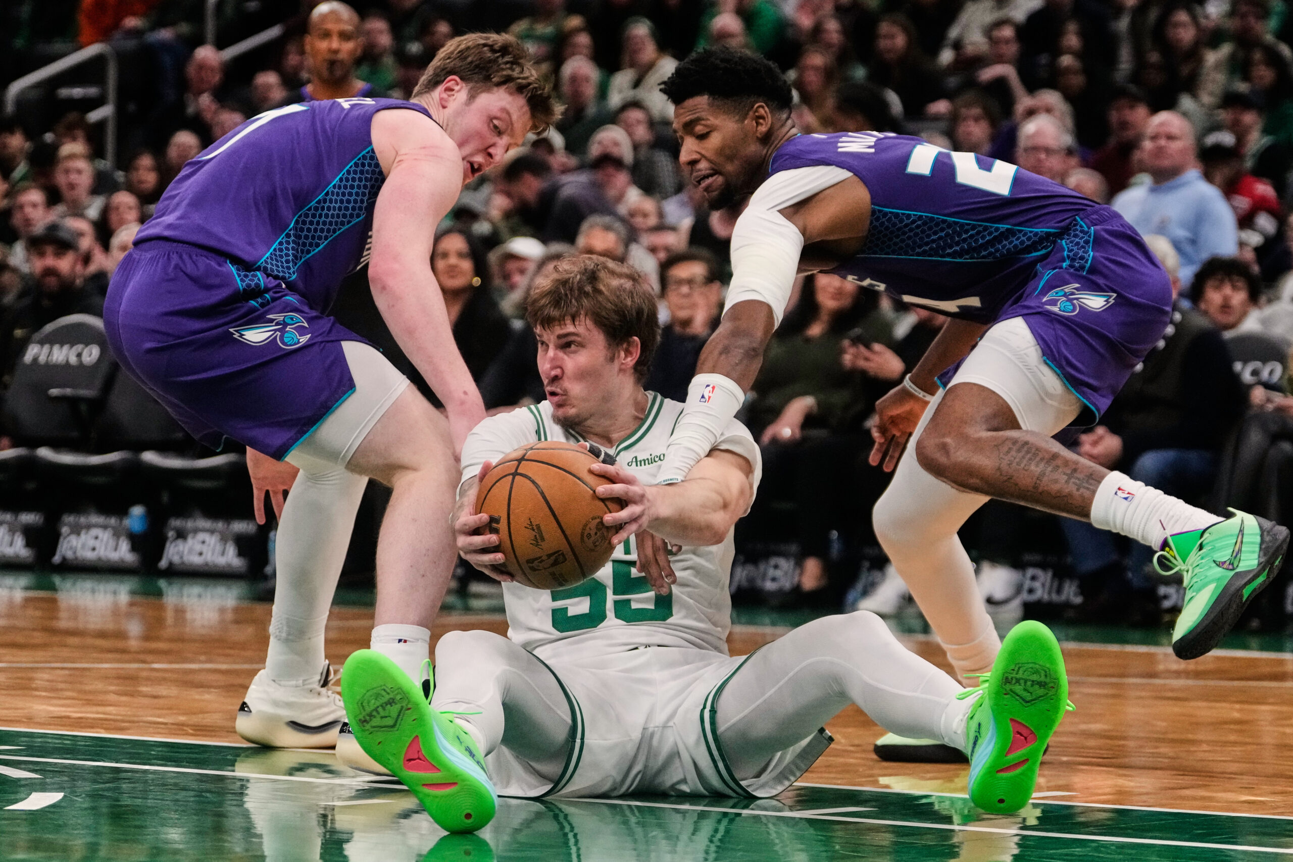 NBA: Hornets beat Celtics 118-89 to earn 6th straight win