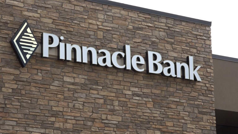 Scam alert: Pinnacle Bank warns of fake calls impersonating bank employees