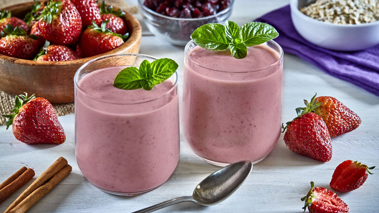 5 natural sweeteners to elevate your smoothies