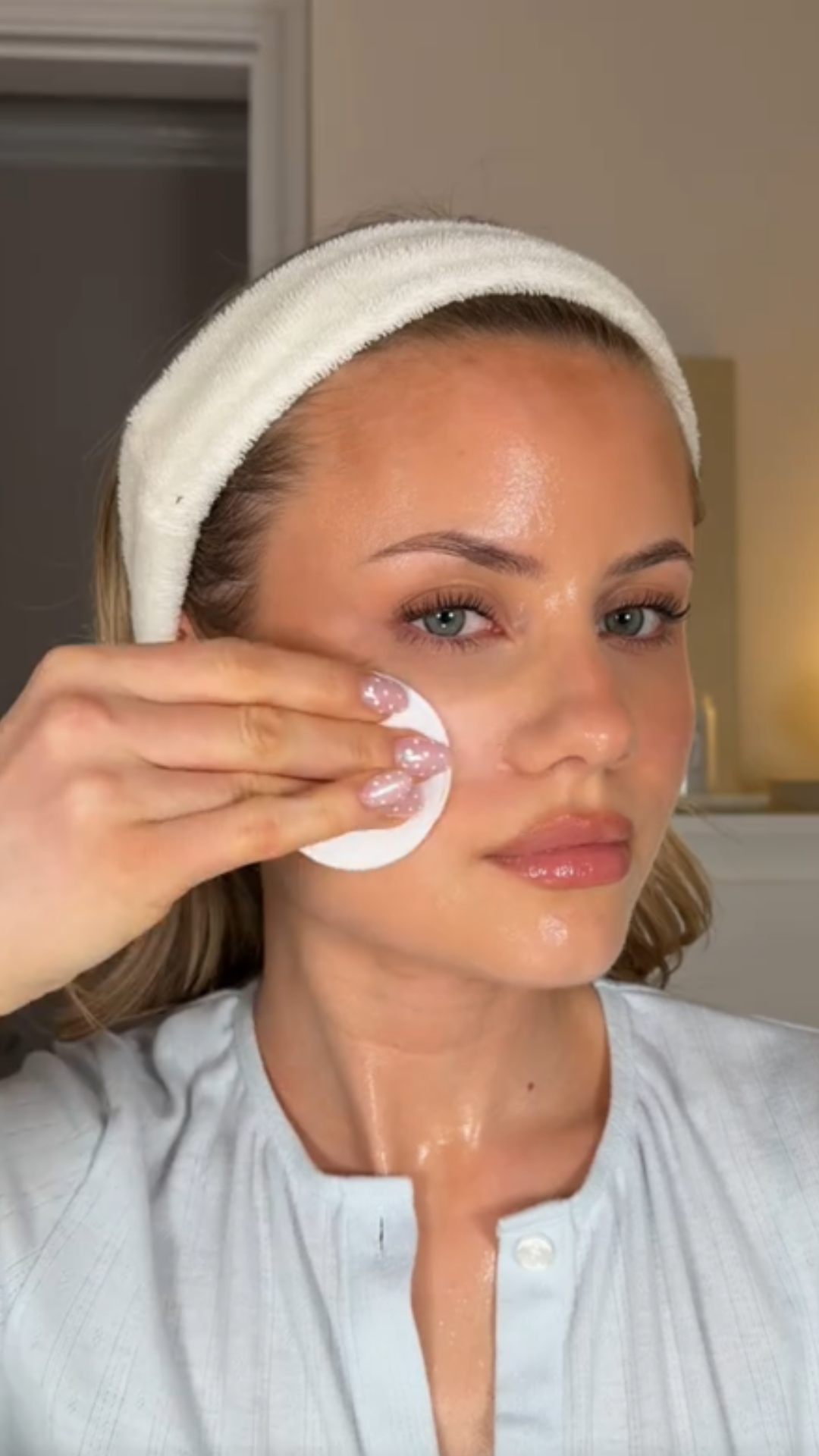 What makes micellar water so effective for makeup removal