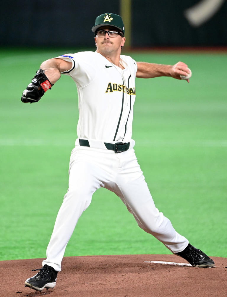 Taiwan stumbles in WBC opener, falls to Australia
