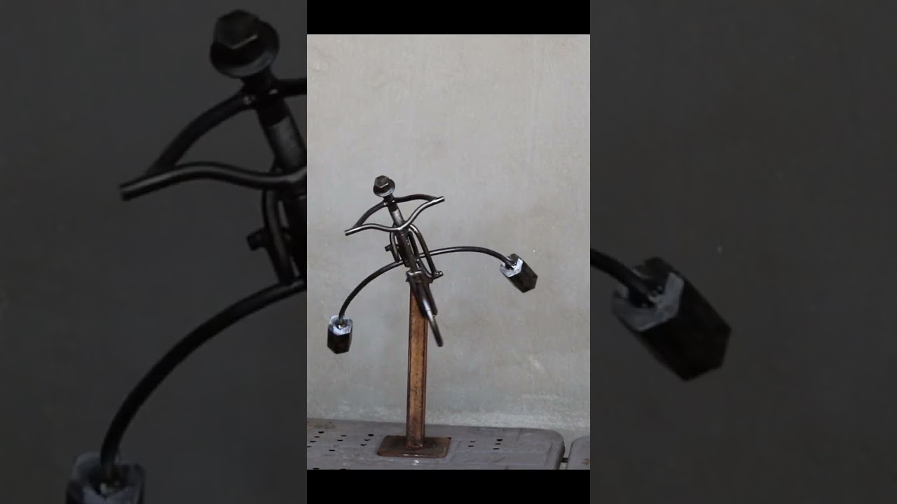 Welding art! Scrap metal art! Kinetic balancing desk! Bicycle #diy