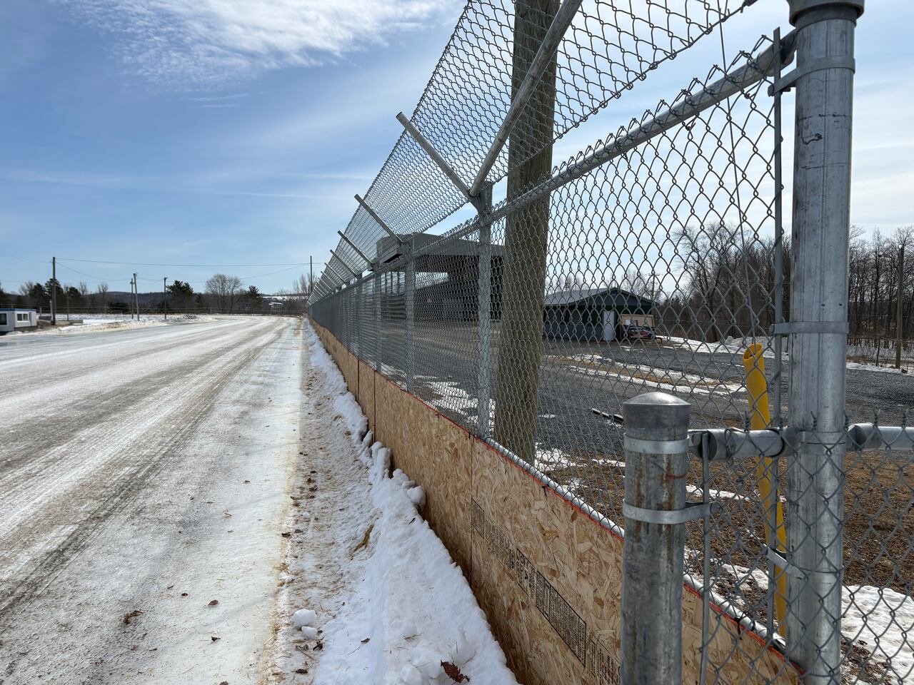 New fence goes up at racetrack where boy was fatally struck by starting ...