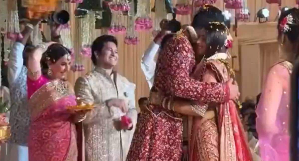 Watch: Arjun Tendulkar marries Saaniya Chandhok, wedding video goes viral