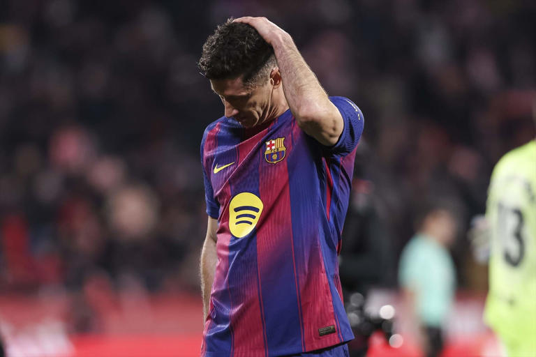Hansi Flick se plantea que el Barça deje de contar con Lewandowski y ...