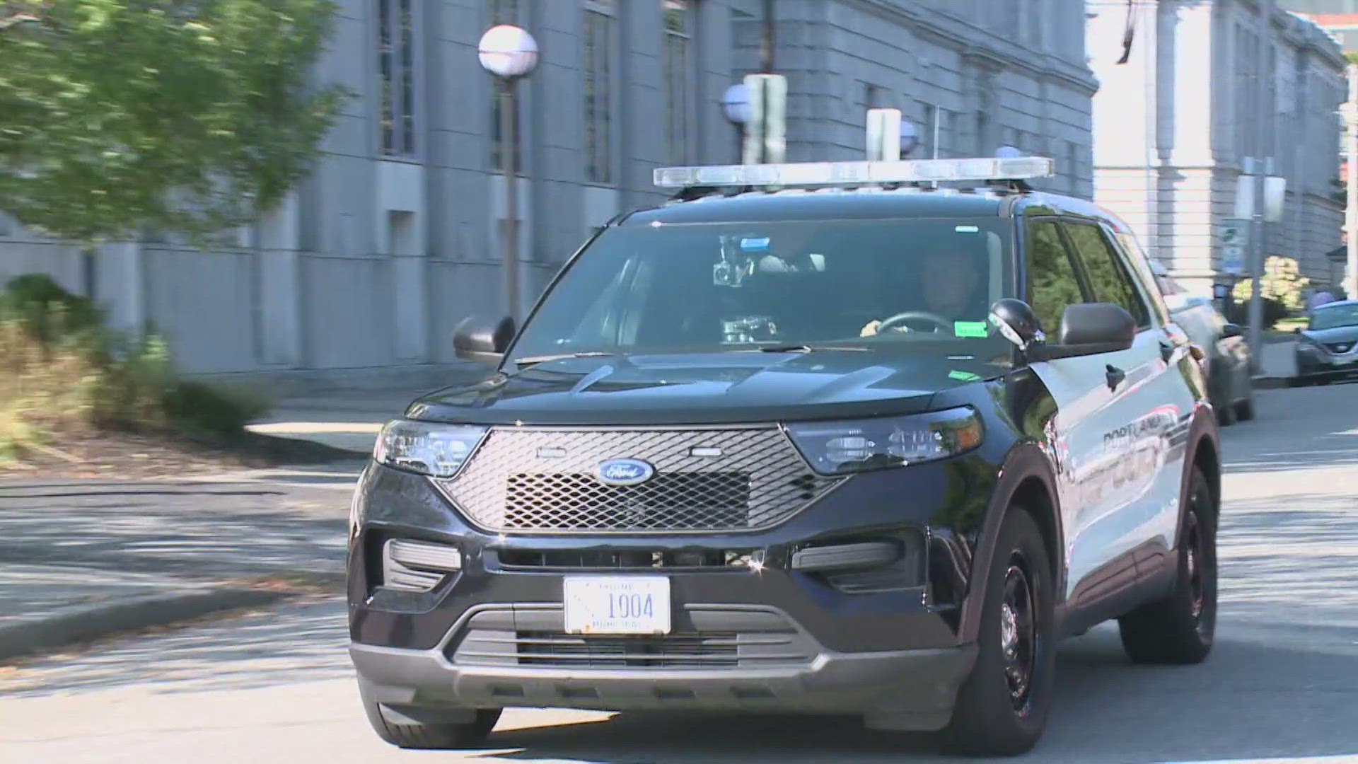 Feds & local police communicate during ICE raids