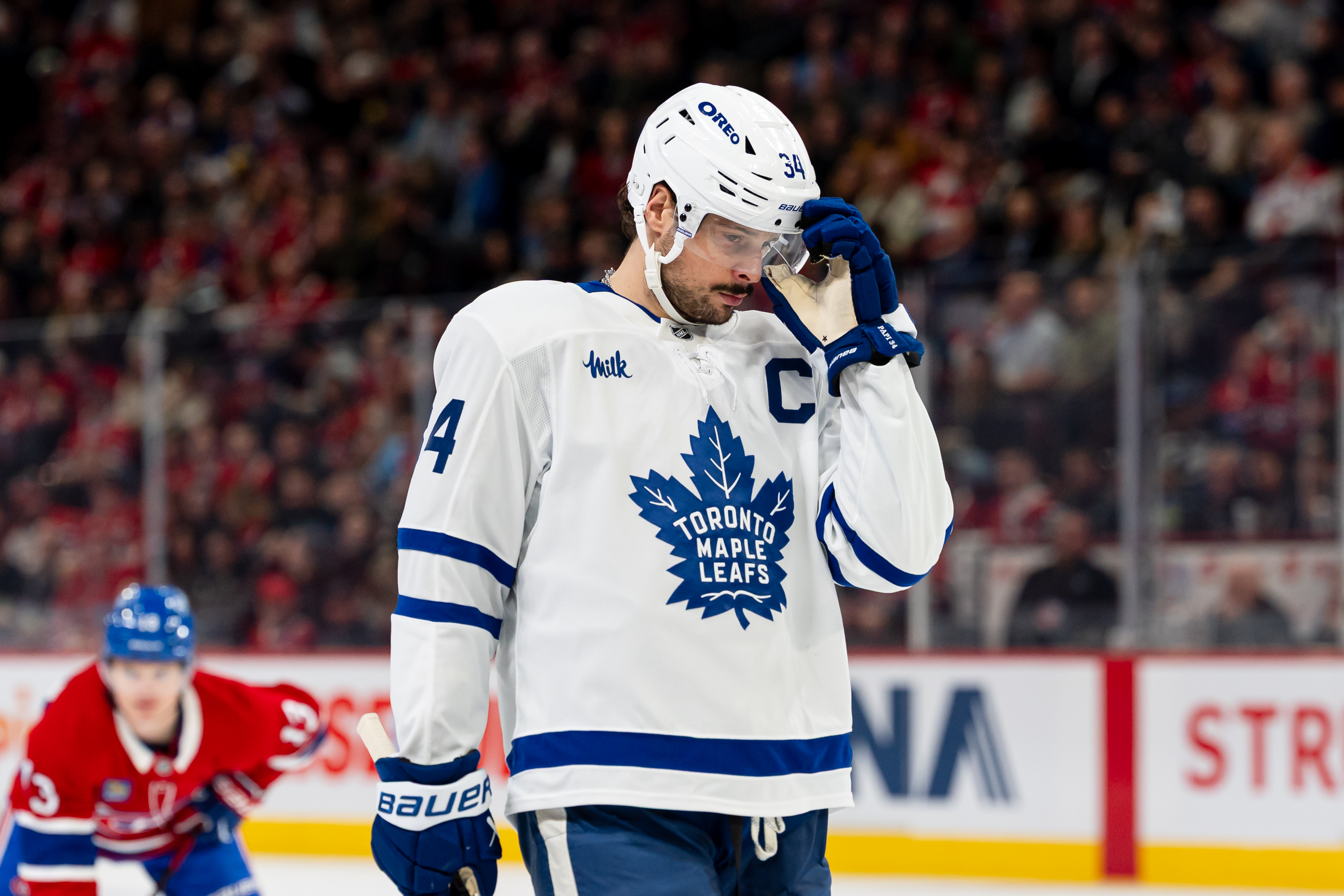 Maple Leafs star Auston Matthews out for season after brutal knee-to ...