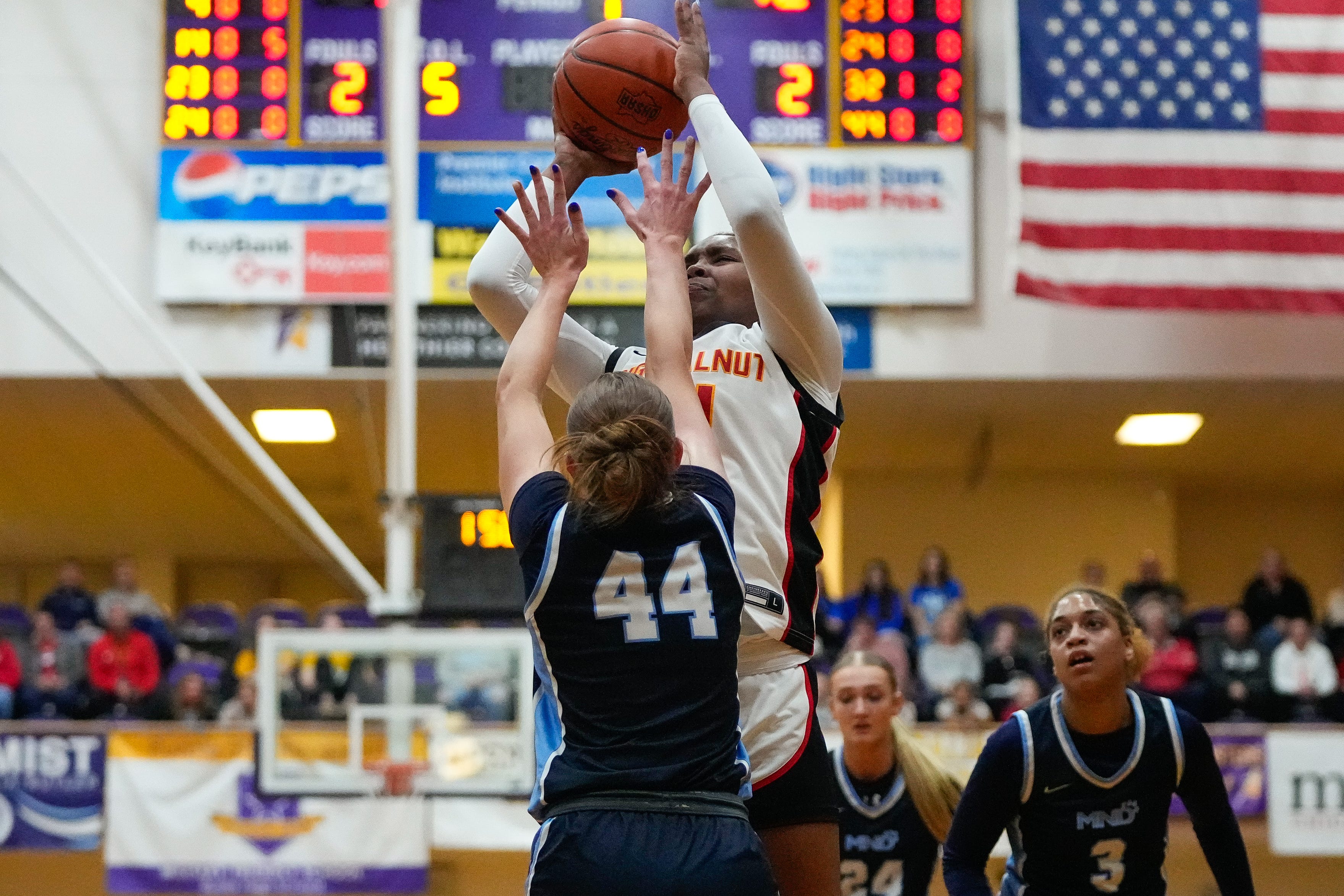 Ohio Ms. Basketball Sydney Mobley, Big Walnut fall in state semifinal