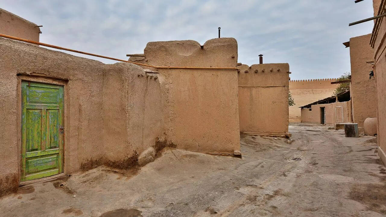 8 types of materials used in constructing homes earlier which provided ...