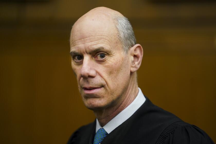 Judge quashes subpoenas in Justice Department's investigation of Fed ...