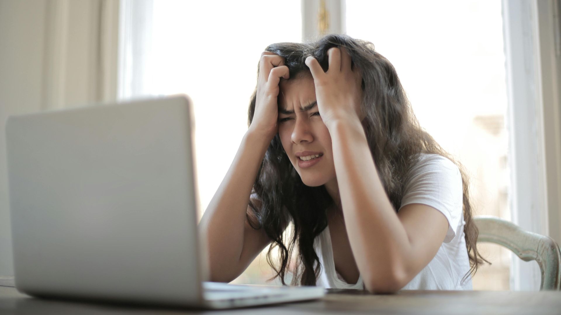 20 subtle signs you're running on stress, not energy