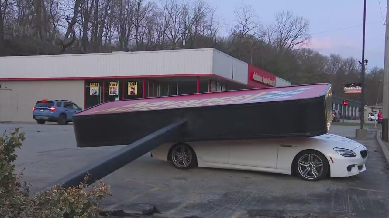 Powerful winds knock down trees, damage homes across Pittsburgh area