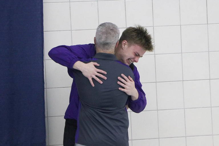 Boiling Springs boys swimmers pack in first-time PIAA 2A swim medals