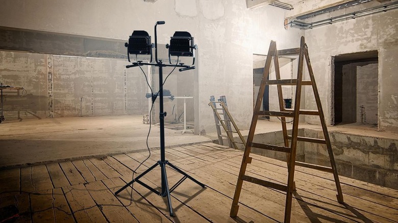 6 Harbor Freight lighting solutions to brighten up your work area